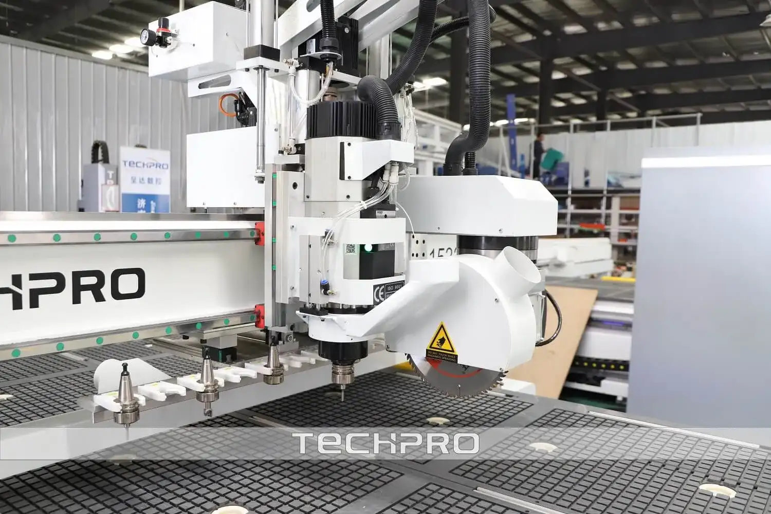 2025 經濟實惠的 ATC CNC 木工鋸切割機出售 - TECHPRO®